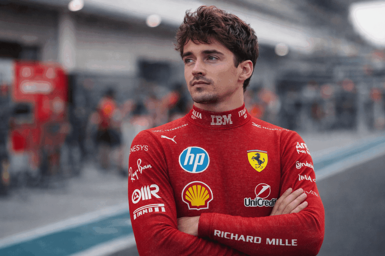 Charles Leclerc viert offtrack-succes met gouden onderscheiding van ...